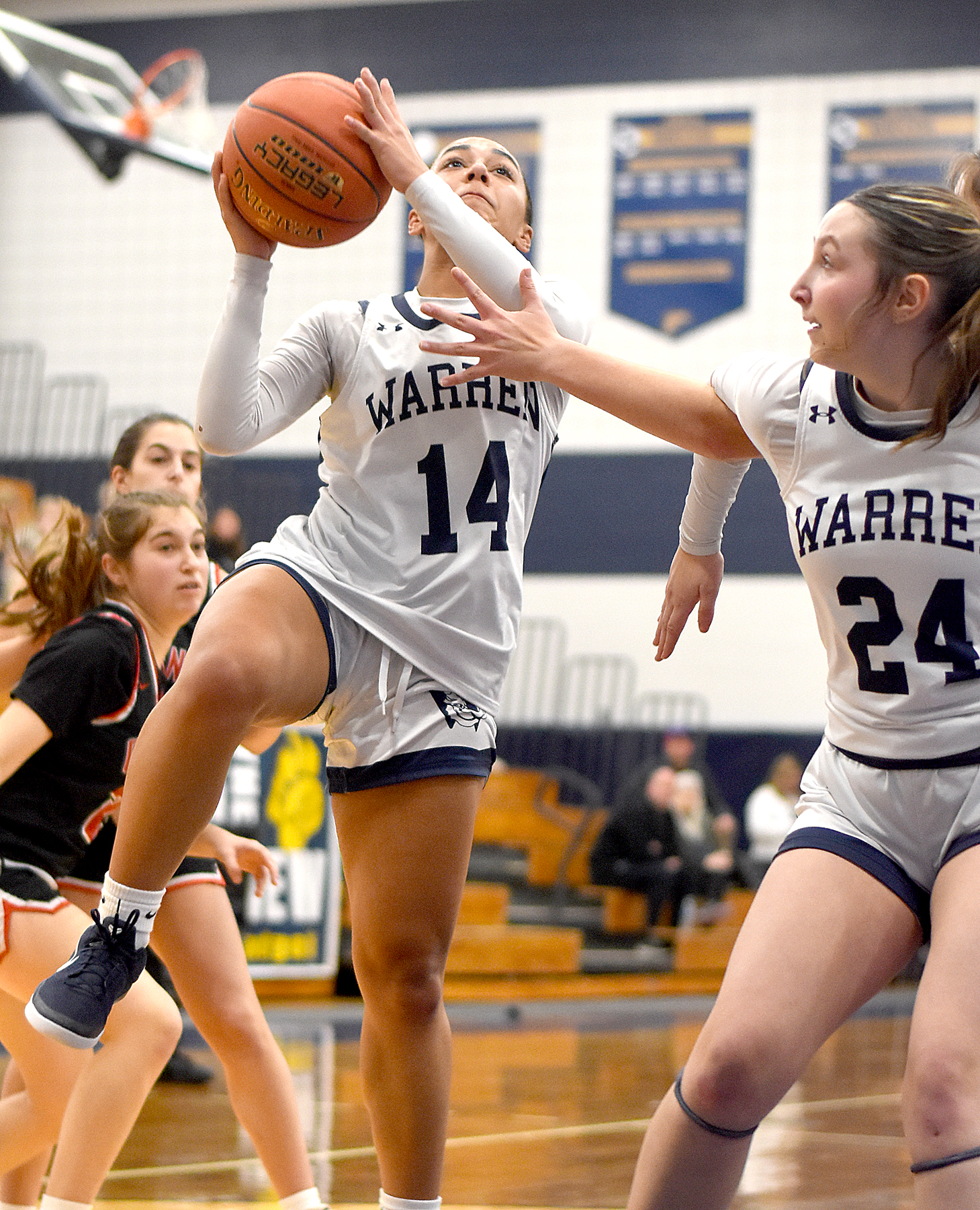 Holiday hoops | News, Sports, Jobs - Times Observer